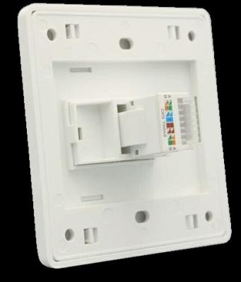 China Industrial Grade CAT7 Network Socket with 110-240V Voltage and Wall-mounted Installation for sale