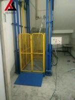 China 2000lbs Cargo Lift Elevator Hydraulic Workshop Material Lift Platform for sale