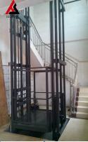 China 2000lbs Cargo Lift Elevator Hydraulic Workshop Material Lift Platform for sale