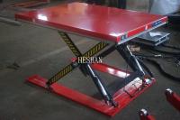 China 2000kg Low Profile Hydraulic Lift Table Electric Stationary Scissor Lift Platform for sale