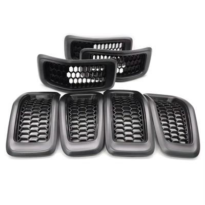 China Gray + Black Front Upper Outer Grille Insert Accessory for Jeep Cherokee 2014-2018 Car Replacement Parts 6CY39XS9AC 5RB21XS9AB for sale
