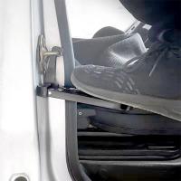 China Versatile Door Sill Easily Mounts to the Roof Fits Most Cars, Trucks, SUVs, Jeeps, Off-road Vehicles Easy Access to the Roof for sale