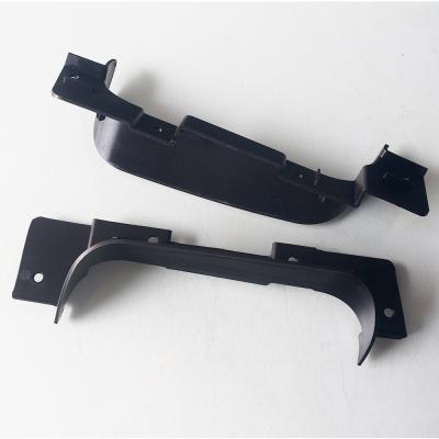 China FARPREEY Automotive Plastic Bracket 68260105AA 68260104AA Rear Bumper Exhaust Tailpipe Trim Bezel For Dodge Challenger 2015-2023 for sale