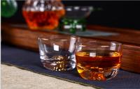 China 110ML High Borosilicate Whiskey Glass Cup Gold Block Decorative for sale