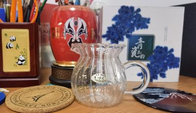 China Clear 350ml Borosilicate Glasswares Lotus Pattern Fully Glass Teacup for sale