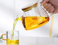 China 550ml 800ml High Borosilicate Glass Tea Kettle Pot With Glass  Infuser Bamboo Lid for sale