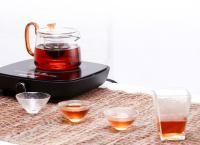 China 580ml Safety Heat Resistant Glass Teapot Kettle With Colored Handle for sale