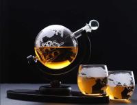 China 850ml Custom Wine Glasses Rotary Borosilicate Glass Wine Decanter for sale
