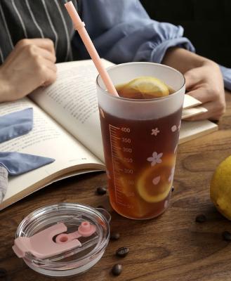 China Frosting Chrysanthemum Borosilicate Glass Tumbler With PE Lid N Straw for sale