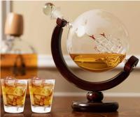 China 850ml Custom Wine Glasses Rotary Borosilicate Glass Wine Decanter for sale