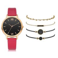 China 3ATM Ladies Watch Gift Set 34mm Black Women Leather Strap Watch for sale