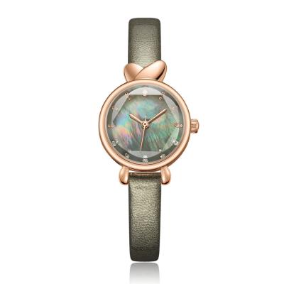China Pearl Shell 26mm Ladies Quartz Watch Small Size Thin Belt 30 Meters Waterproof for sale