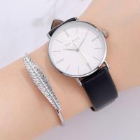 China Waterproof 3ATM Ultra Thin Quartz Watch 36mm Women'S Watch Gift Set for sale