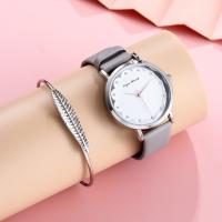 China OEM 38mm Ladies Watch Gift Set Black Leather Strap 3ATM Waterproof for sale