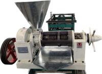 China 5hp Oil Press Automatic Screw Oil Press Machine 60kg/H small scale oil press stainless steel hopper for sale