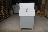 China Electric Paper Cutter Guillotine A3 Cutting Size 40-450mm with 40mm Cutting Thickness for sale