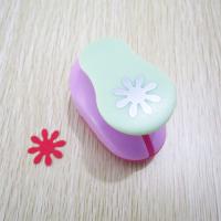 China Metal and ABS 6x3.8x5cm Medium Paper Punch for DIY Decorative Mini Eva Foam Embossing for sale