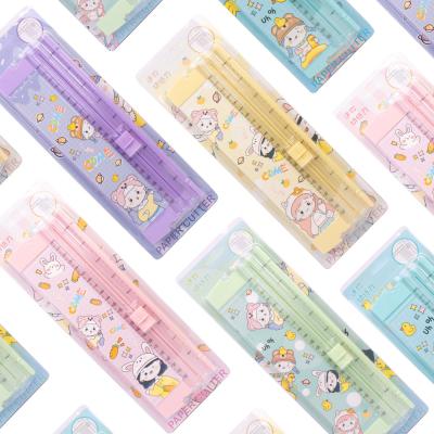 China 2022 Custom Cartoon A5 Mini Paper Trimmer 135g Desktop Cutter with Lightweight Design for sale