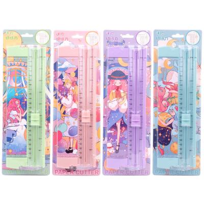China Creative Handmade Christmas Gifts Cute Cartoon Paper Trimmer 32*11*2.5cm Dimension for sale