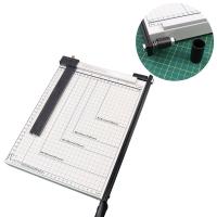 China Lightweight 1.55KG A4 Guillotine Paper Cutter 12 Inch Manual Trimmer In White for sale