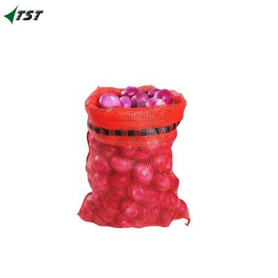China 100% Virgin PP Red Leno Mesh Bags Net Sacks 58*89cm For Carrots Storage for sale