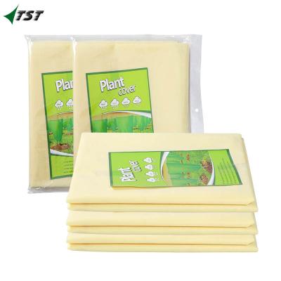 China UV Protection Fruit Tree Frost Blanket Plant Cover 0.8x1m PP Raw Material for sale