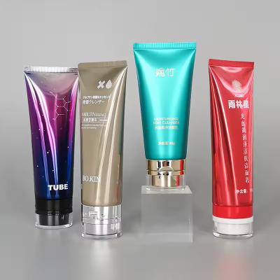 China 200ml Custom Luxury Cosmetic Tube with Wood Accent and Precision Pump for Skincare Packaging for sale