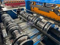 China “1000mm Metal Decking Floor Roll Forming Machine Popular In Ecuador Floor Deck Roll Forming Machine Galvanized Steel Metal Deck Profile Making Machinery” for sale