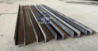 China “35*15mm and 35*30mm 10 Ga 2 sizes in 1 U purlin roll forming machine in America” for sale