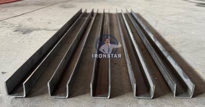 China “PLC Control 2 Sizes in 1 U Channel Roll Forming Machine 35×15mm 35×30mm 10 Gauge U Purlin Making Machine for USA Market” for sale