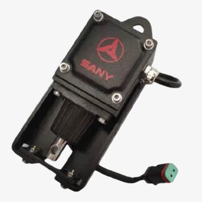 China Shacman Crane Height Limit Switch with Heavy Hammer Mechanism - Normally Open/Normally Closed Anti-Overroll Safety Device for sale