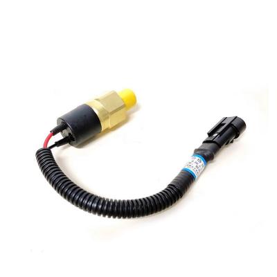 China Shacman Crane Brake Light Pressure Switch 12V/24V Compatible for Rear Tail Light Activation for sale