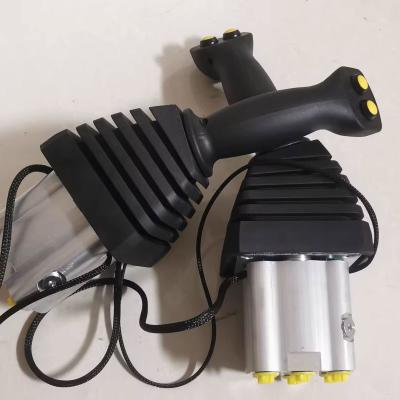 China Crane Pilot Valve Hydraulic Control Operating Handle OEM Replacement for Shacman XCMG Zhonglian Cranes 350 bar for sale
