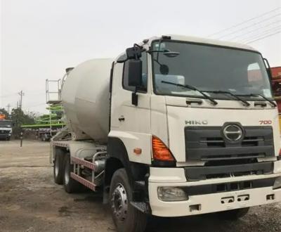 China Hino 700 Used Concrete Mixer Truck 10m3 6x4 Diesel P11C Engine Cement Mixer for sale