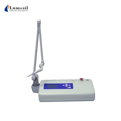 China Veterinary Clinic Medical Fractional Co2 Laser Machine for sale