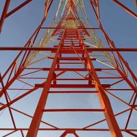 China More Than 30 Years Life Time Telecom Tower Self Supporting Structure Type Zinc Painting Surface Optimized for Signal Coverage for sale