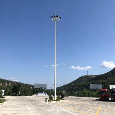 China High Mast Floodlight Tower Hot Dip Galvanized Steel Design with Electric Hydraulic Lifting System for Safe and Maintenance Operations for sale