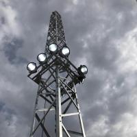 China Customizable Floodlight Tower with Height Options from 10 to 80 Meters and Configurable Lighting Capacity for Wide Area Outdoor Lighting for sale