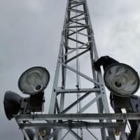 China Customizable Floodlight Tower with Height Options from 10 to 80 Meters and Configurable Lighting Capacity for Wide Area Outdoor Lighting for sale