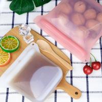 China Fruits Nontoxic Silicone Resealable Bags , A Style 200ML Silicone Reusable Food Pouch for sale