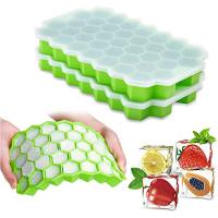 China Odorless Honeycomb Ice Tray Mold Nontoxic Stackable With Lids for sale