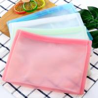 China 1000ML C Style Silicone Food Bag Washable Non Toxic Dishwasher Safe for sale