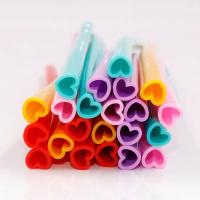 China Odorless Bendable Silicone Straws Heart Shape Nontoxic Portable for sale