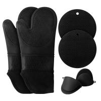 China Practical Kitchen Baking Tool Lightweight , Rustproof Silicone Baking Gloves for sale