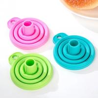 China Folding Portable Silicone Liquid Funnel , Food Grade Collapsible Silicone Funnel for sale