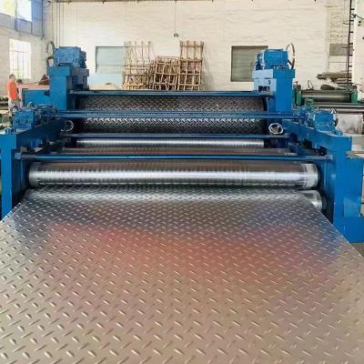 China Galvanized Stainless Steel Checkered Sheet ASTM A36 Q235b Steel SS400 5mm Anti Slip for sale
