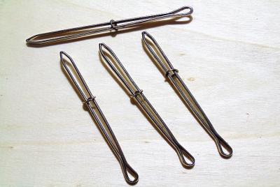 China Metal Threaders Sewing Accessories Kits Garment Clips Sewing DIY Tools Kits for sale