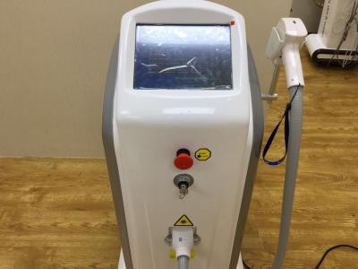 China 808nm Diode Laser Hair Removal Professional Equipment For Bikini Area / Underarm for sale