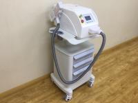 China Salon Pigmentation Removal Machine , Q Switched Nd Yag Laser For Body Tattoo Removal for sale