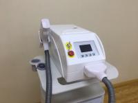 China Nd Yag Q Switched Laser Machien For Tattoo Removal / Pigmentation Removal for sale